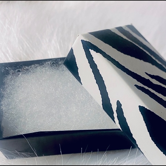 Office | Zebra Boxes Jewelry Packaging Box W Lid Cotton Shipping ...